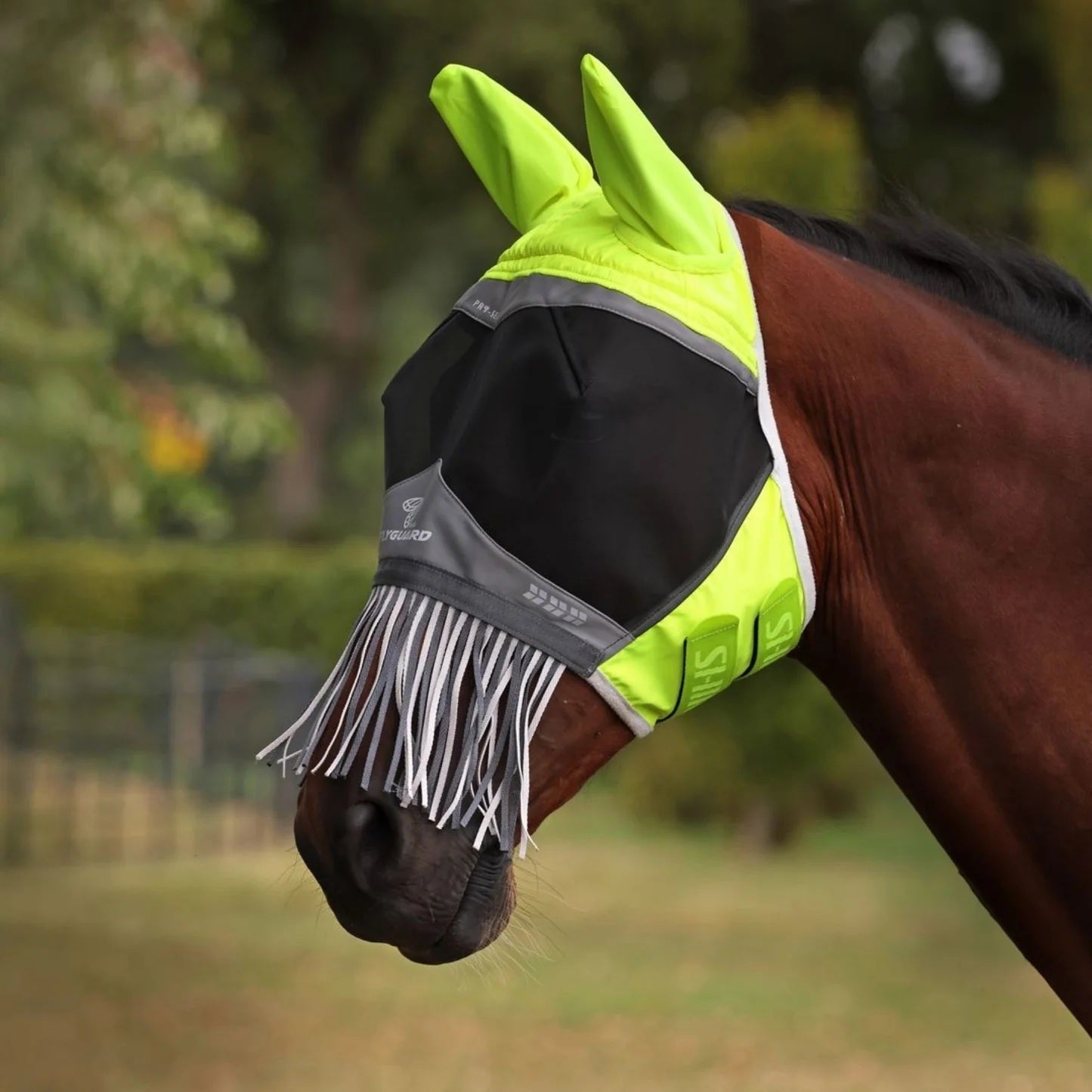 Shires FlyGuard Pro Hi-Viz Fine Mesh Fly Mask with Ears & Nose Fringe ...